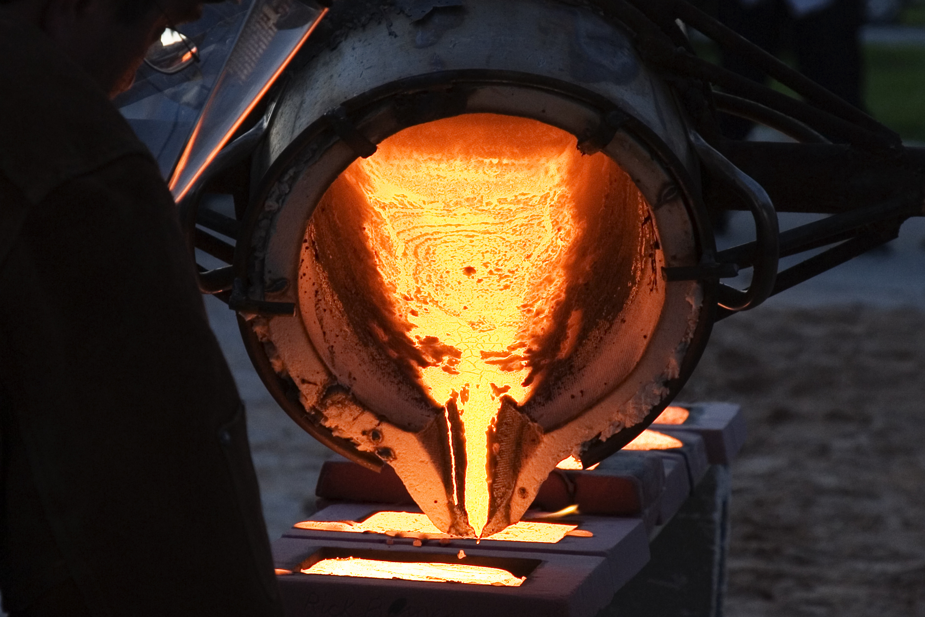 Zircon Products - Products & Markets| Iluka Resources